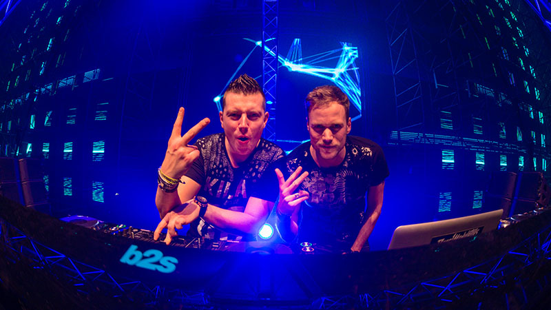 Blue, Green, Yellow & Red maken zich op voor Hard Bass 2017