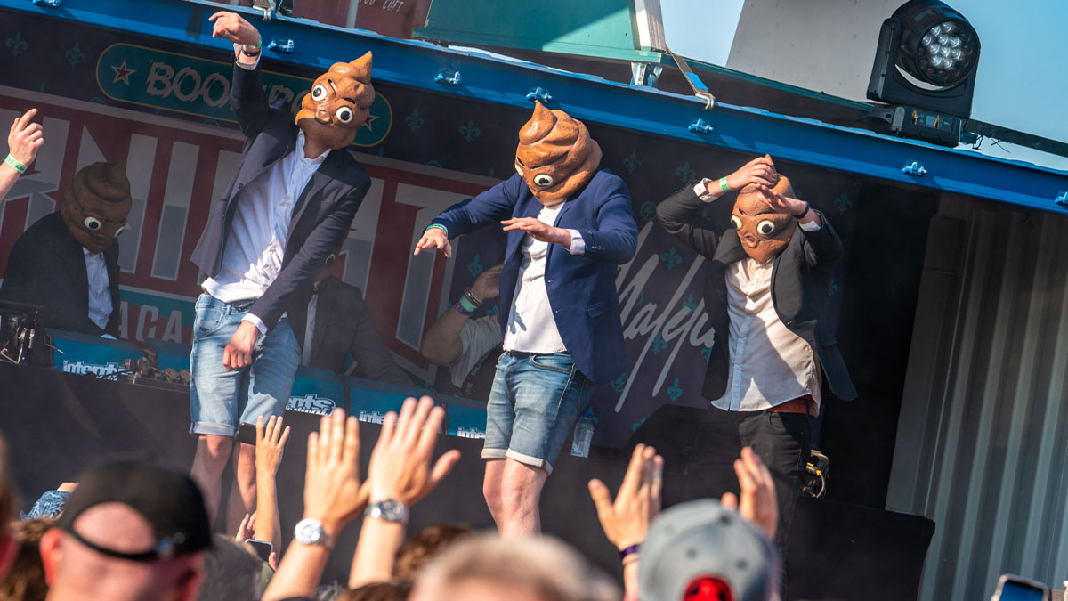 Gezellige Uptempo is the festival sensation for overcrowded Boombox - Hard News
