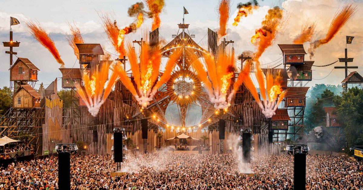 Dominator provides a unique insight into mainstage design